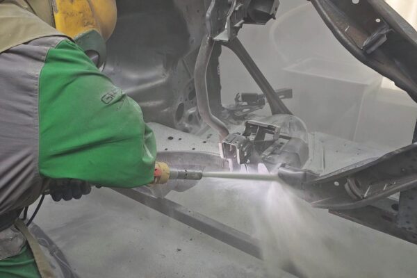 What Is Plastic Media Blasting | Composition Materials Co.